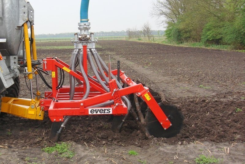 Slurry injector with fixed tines or spring tines - Injection on arable land